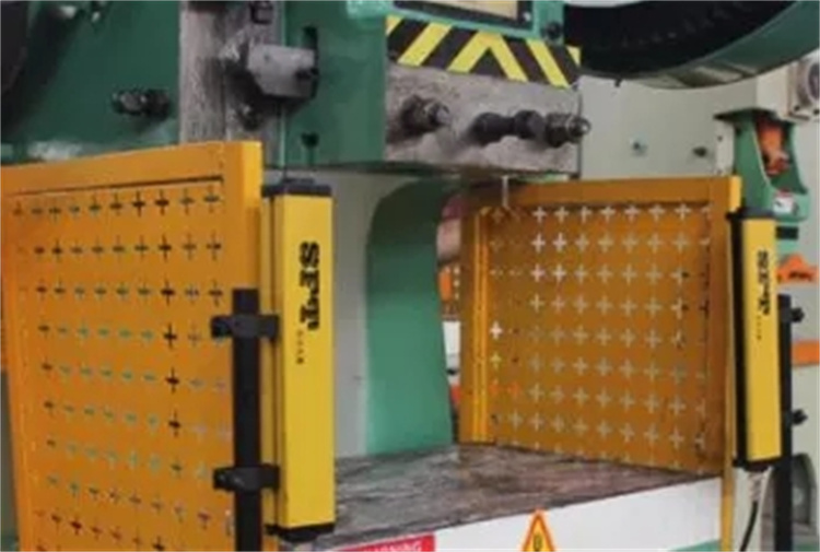 10T 16T 160t 63t iron plate punching power press machine - RAYMAX